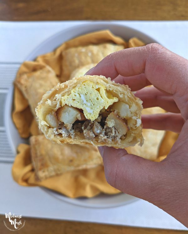 On-the-Go Breakfast Pockets | Midwest Mash